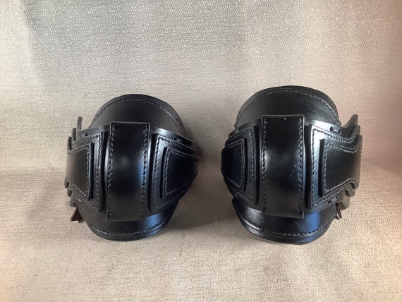 SCA Leather Knee Armour - Etsy