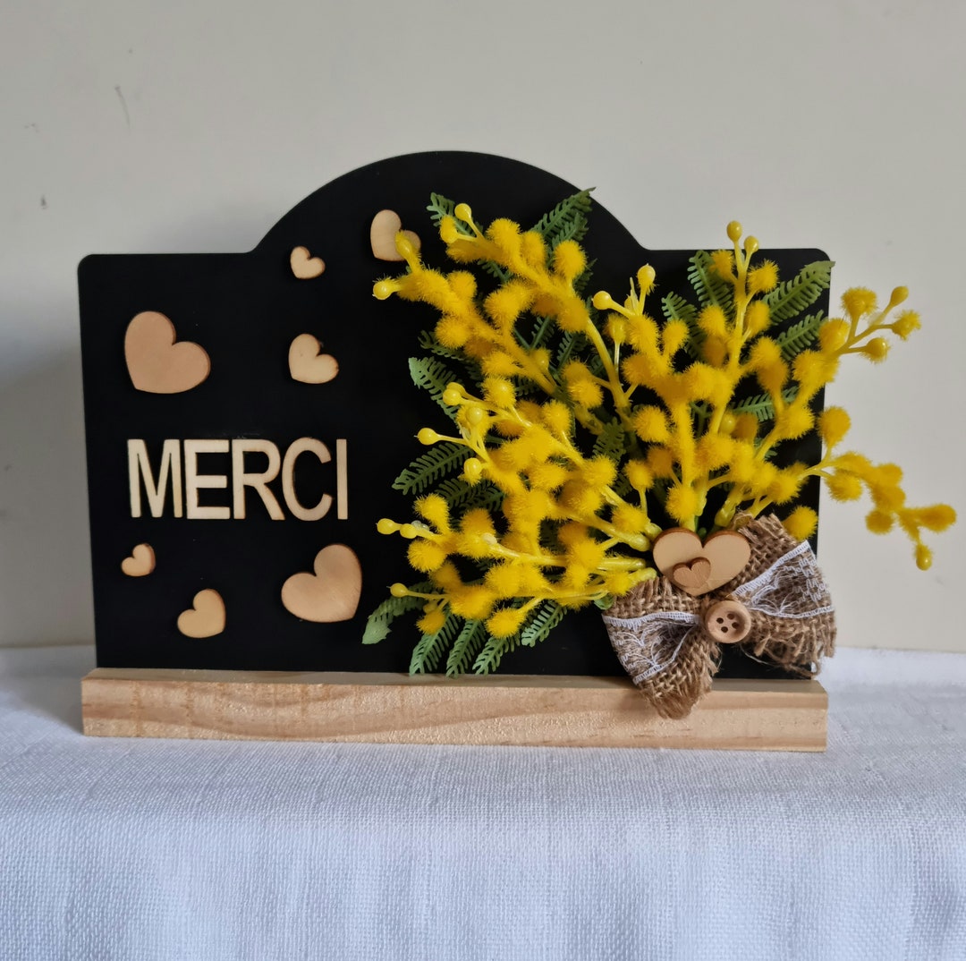 Gift Mistress Slate With Its Wooden Base Decorated With Mimosa Wooden ...