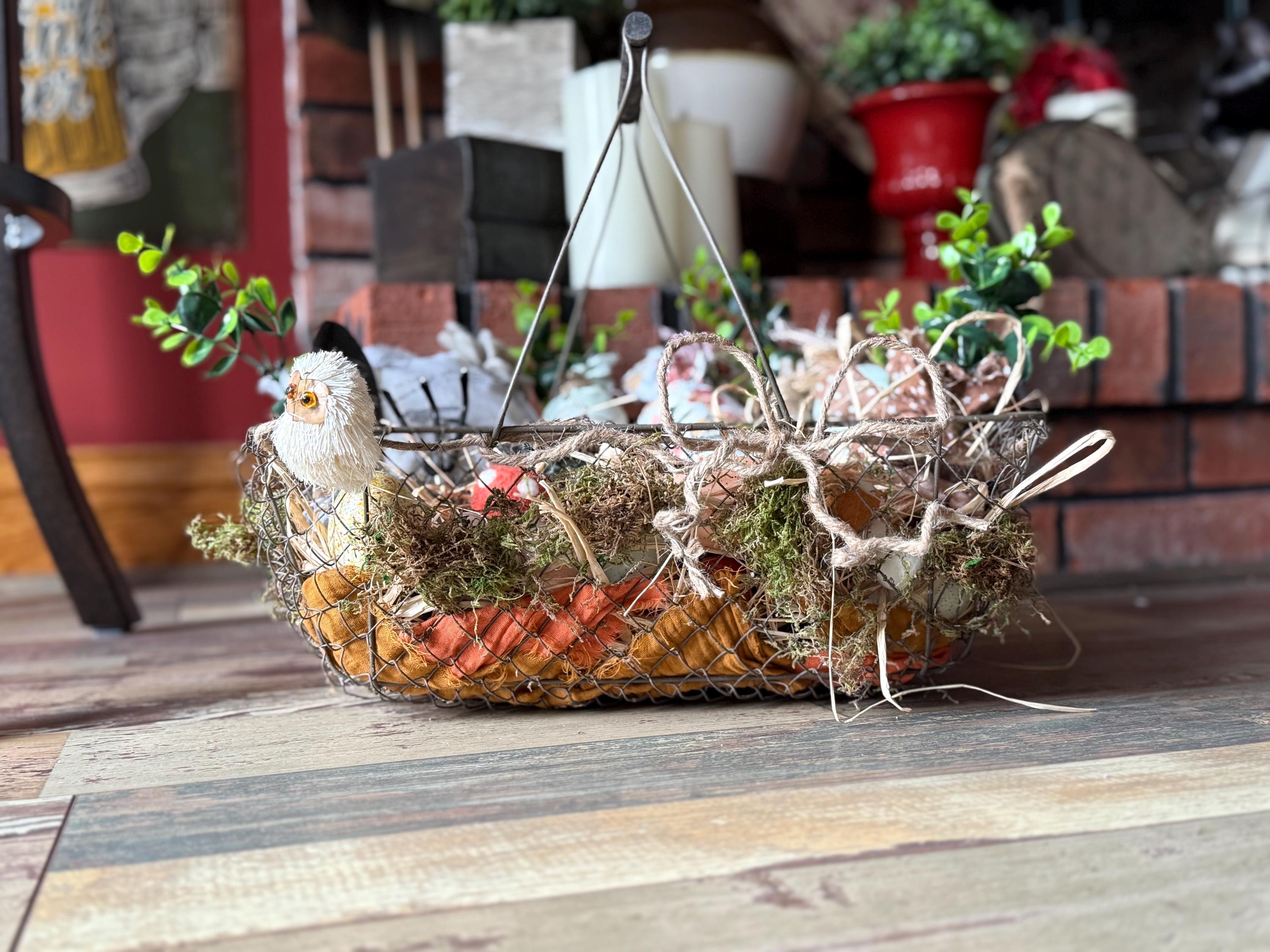 Chicken Wire Centerpiece - LARGE OPT 1 Comfort Colors, Kitchen, Dining ...