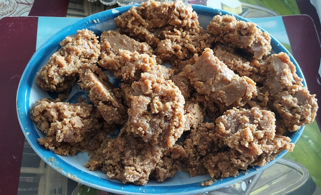 Chewy Dous Kokoye Gragé/shredded Coconut Treat/ - Etsy