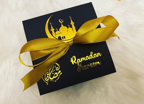 Ramadan / Eid Favour Box and Zam Zam Water 50ml - Etsy