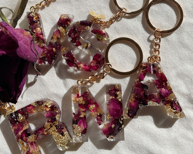 Resin Keychain With Rose Petals and Gold Flakes - Etsy