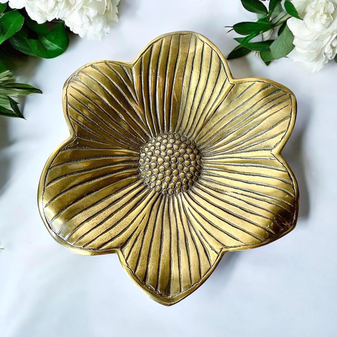 Lovely Vintage Solid Brass/bronze Decorative Flower Shaped Bowl/brass ...