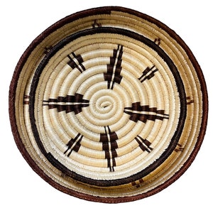 Vintage Bohemian Pair of African Hand Woven Rwanda Sisal Fiber Coil ...