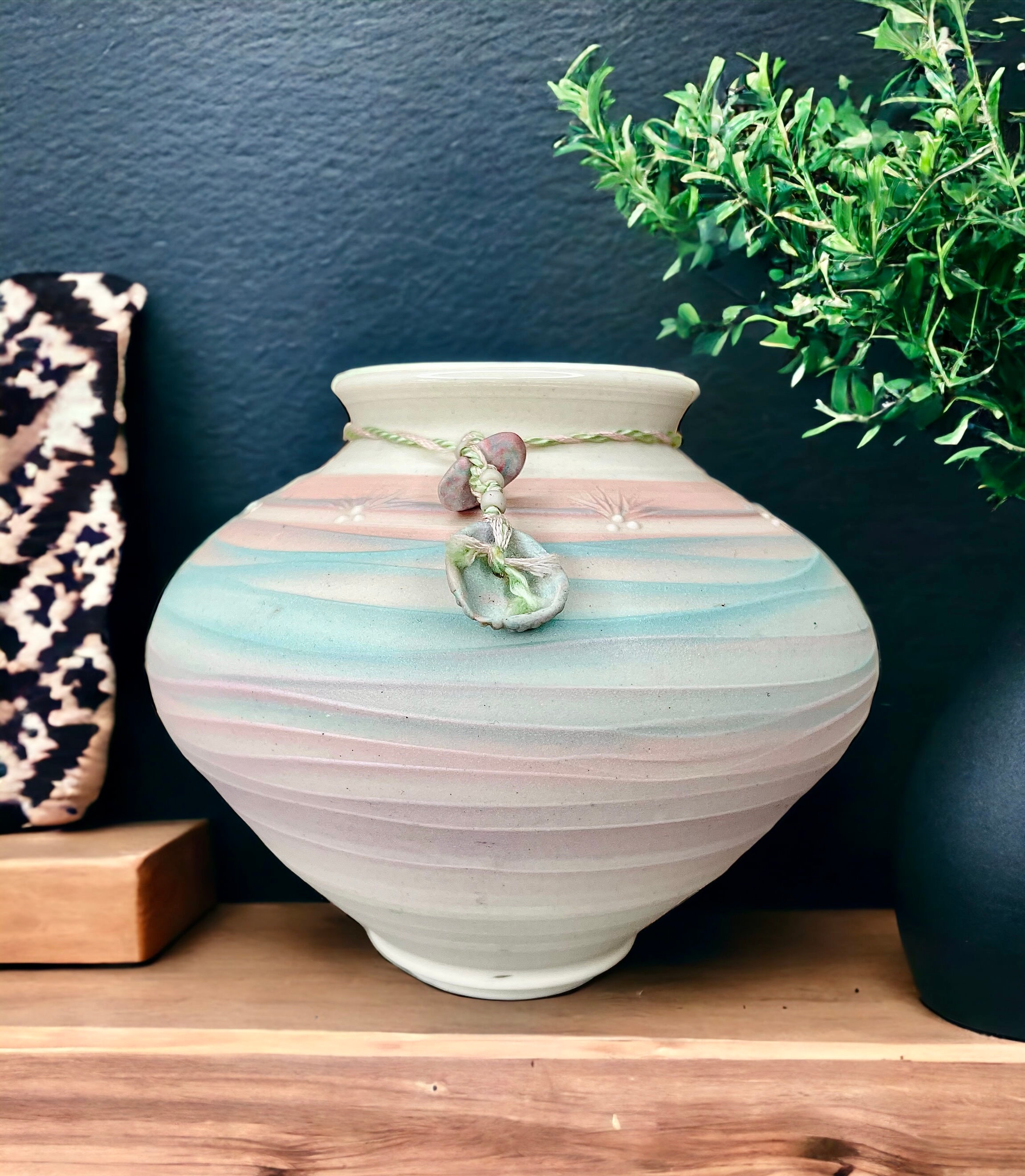 Gorgeous Vintage Debra Swauger Pottery Signed Vase With Pastel ...