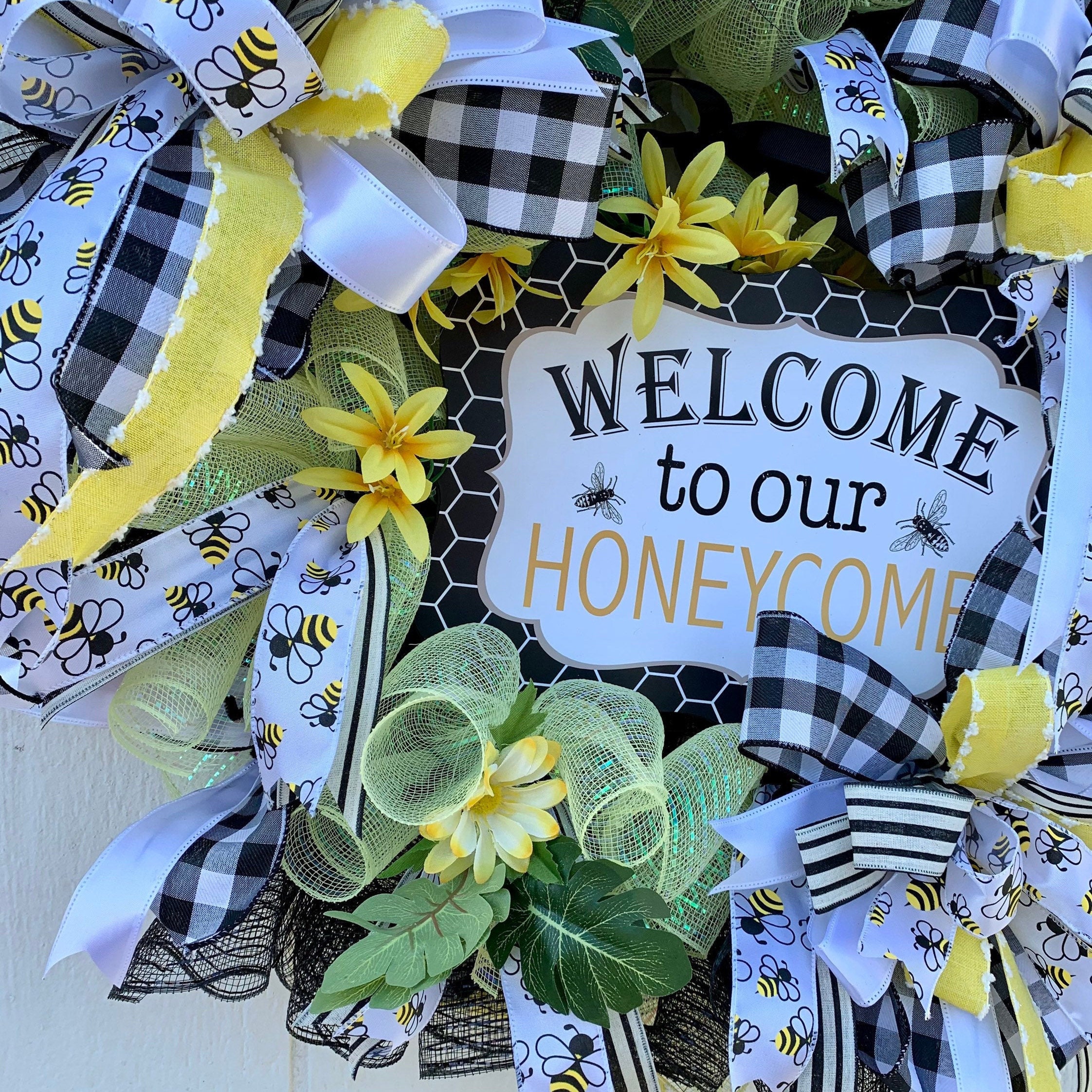 Bumble Bee Wreath Porch Décor, Bee Welcome Wreath, Welcome Honey Bee ...
