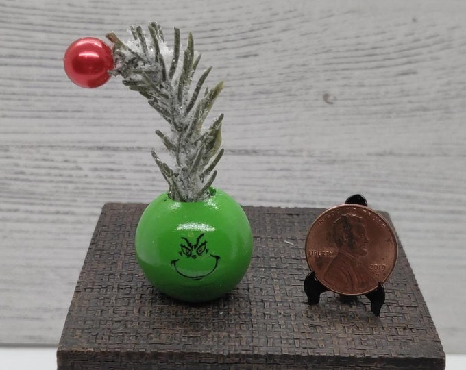 Dollhouse Miniature Grinch Christmas Tree / Planter - Etsy