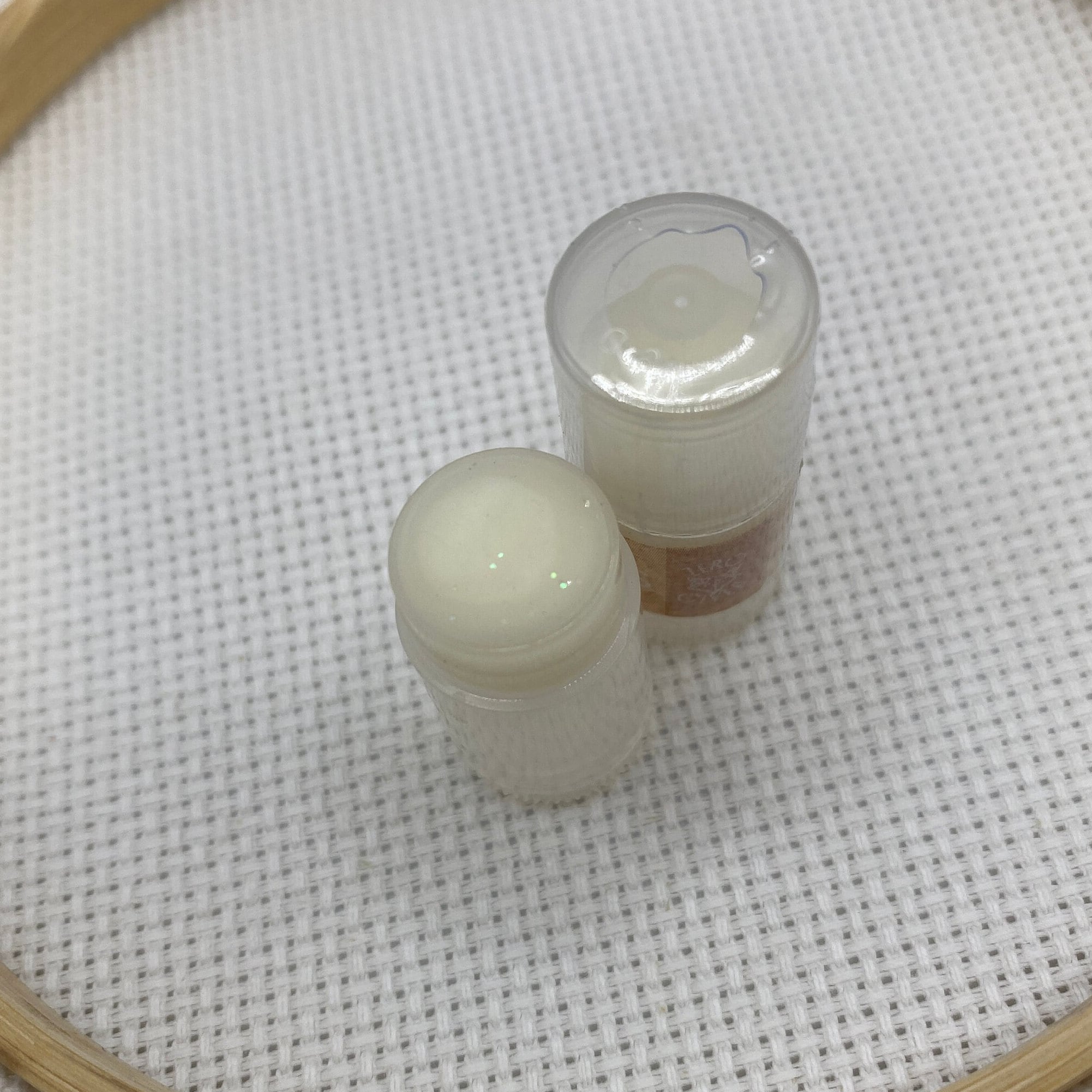 FOX GLOSS Beeswax Thread Conditioner - Etsy