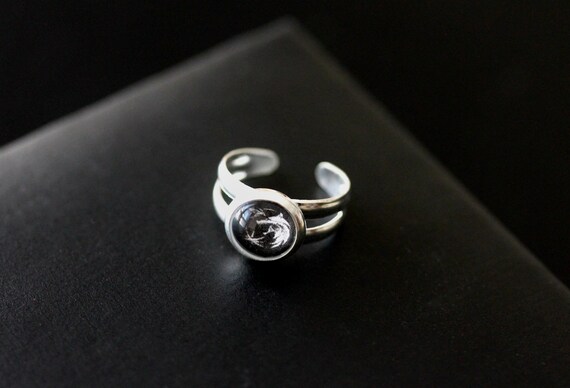 The Witcher Logo Ring Silver Plated Copper Geralt of Rivia - Etsy