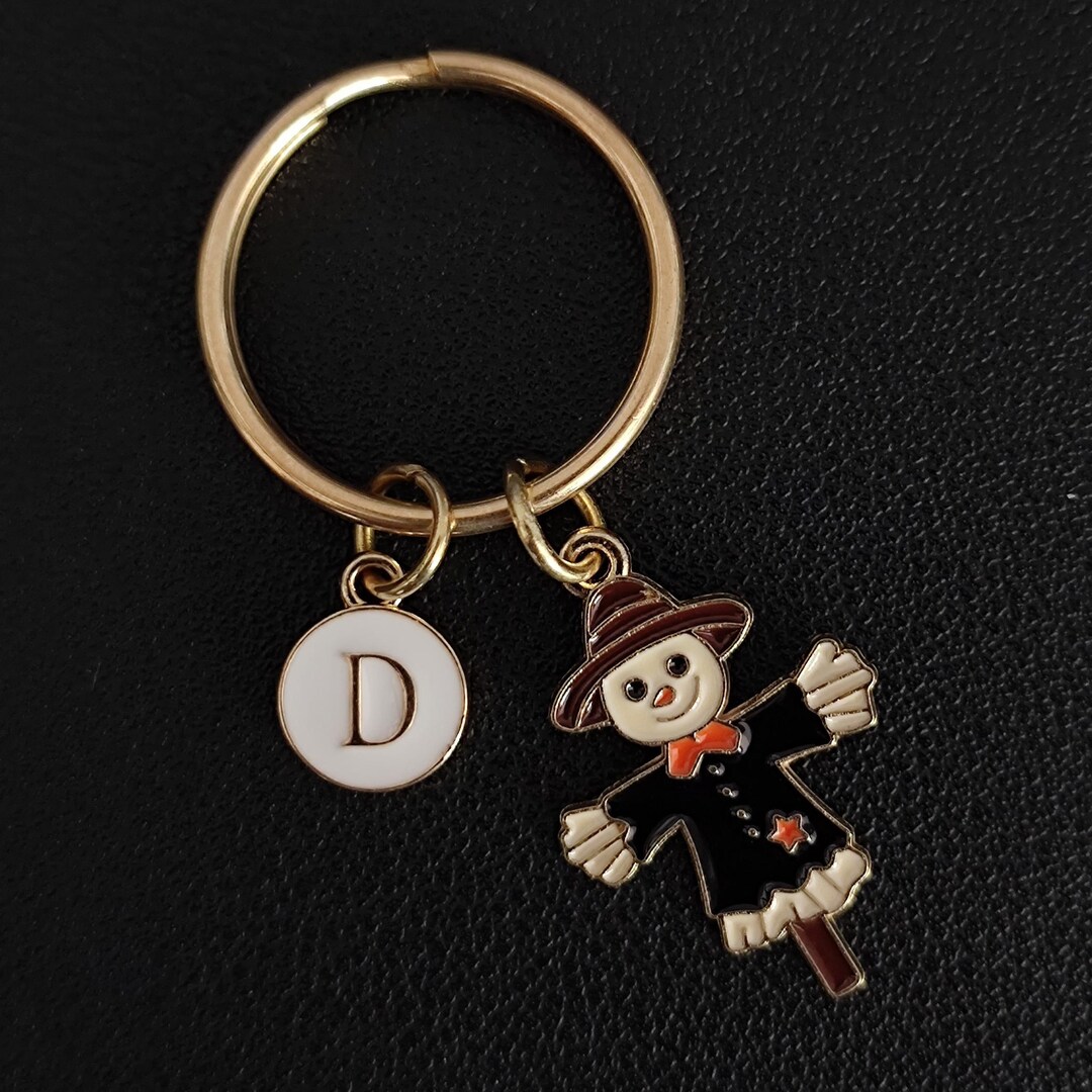 Scarecrow Keychain: Personalized Keyring for Farmer - Etsy