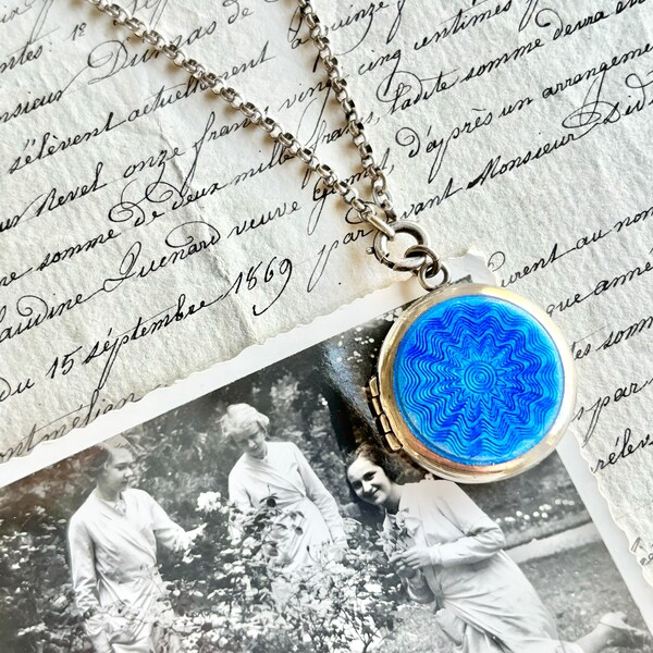 Guilloche Locket - Etsy