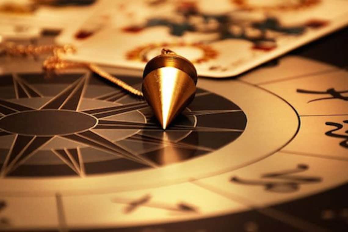 YES or NO Reading Pendulum Psychic Quick Answer Any Question - Energy ...