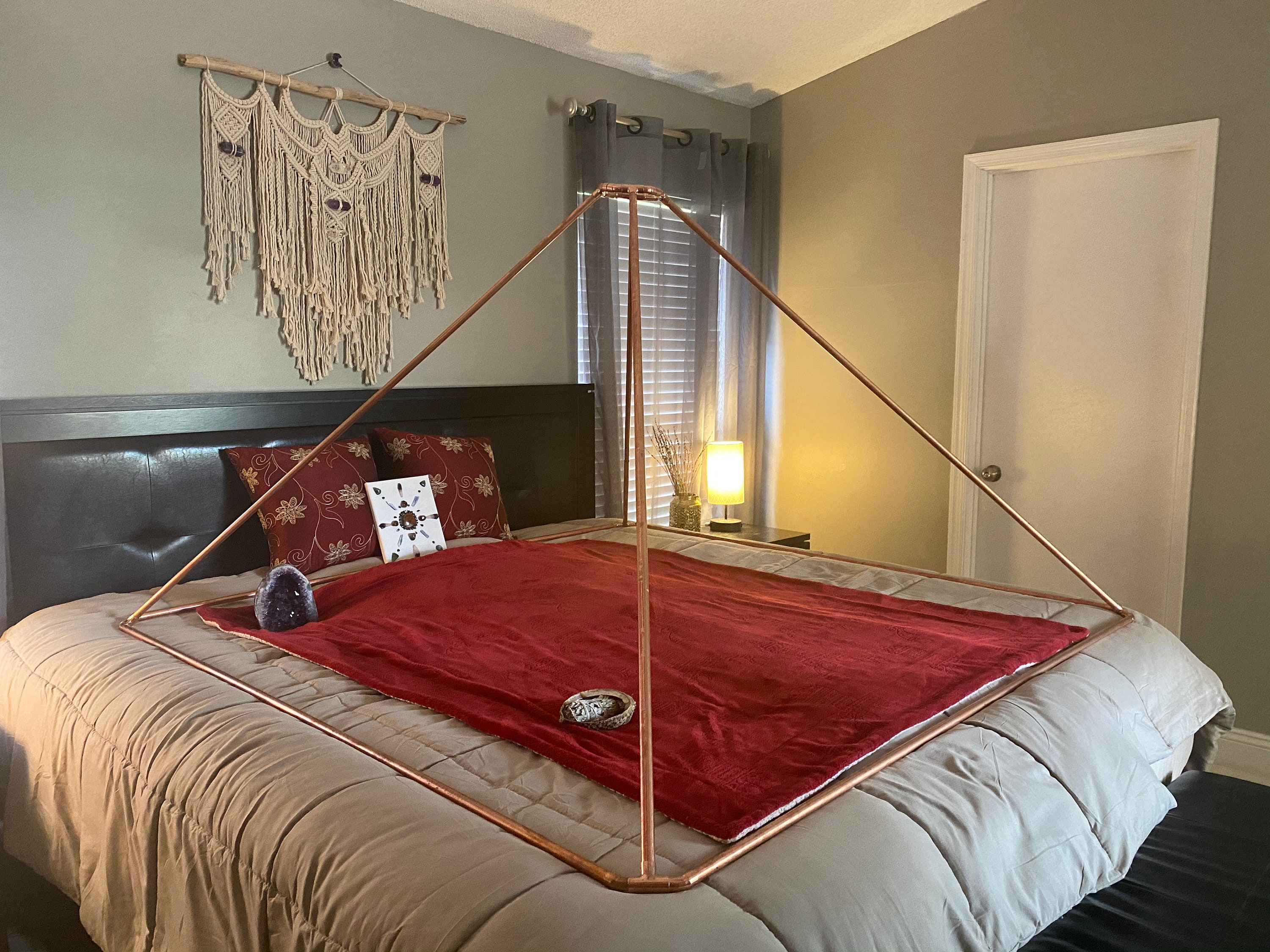 1/2 Inch Round Top GIZA Copper Meditation Pyramid 51.85 Degree Crystal ...