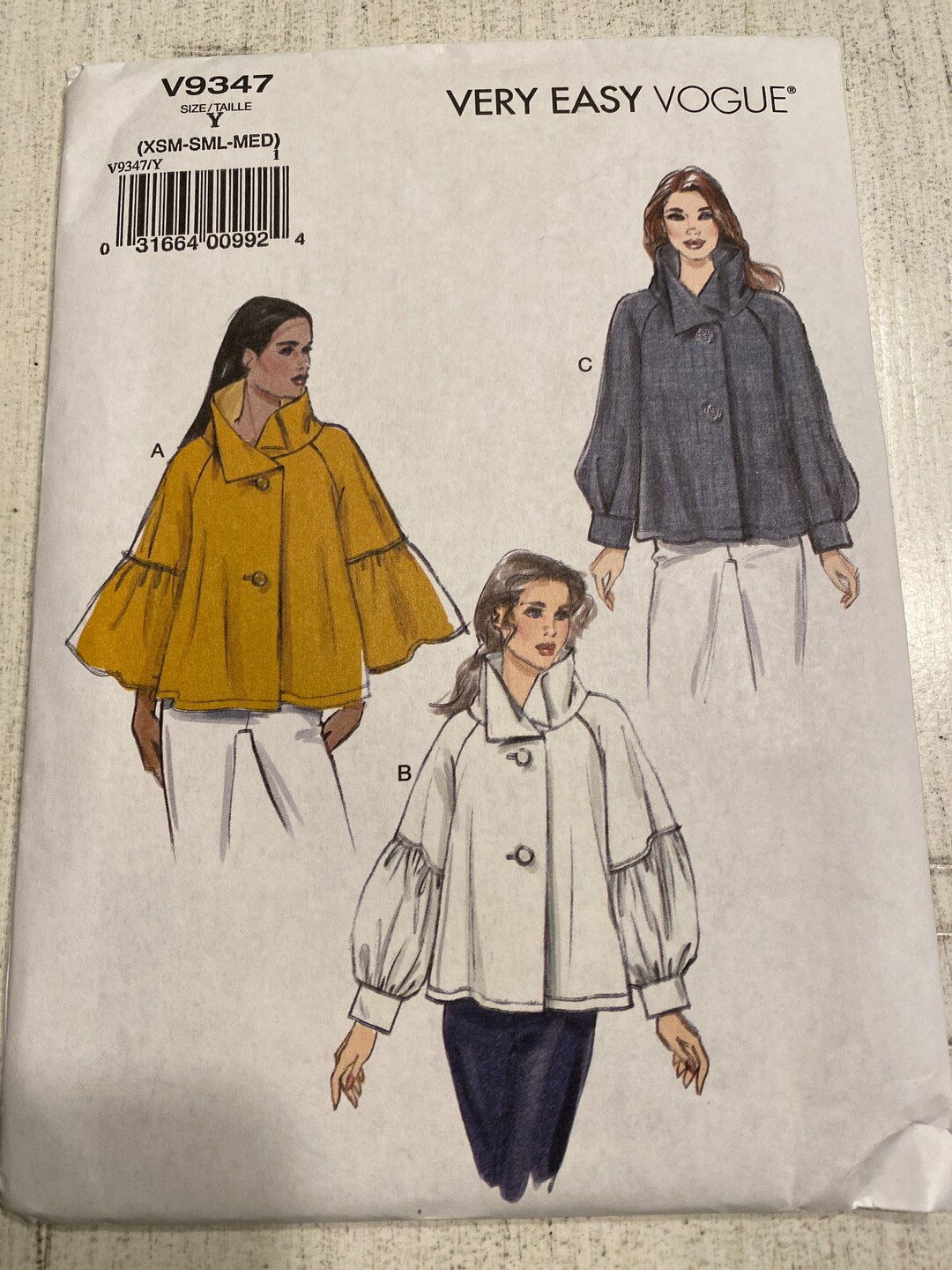 Very Easy Very Vogue V9347 Uncut Pattern Size XSM SML MED Y / 2018 ...