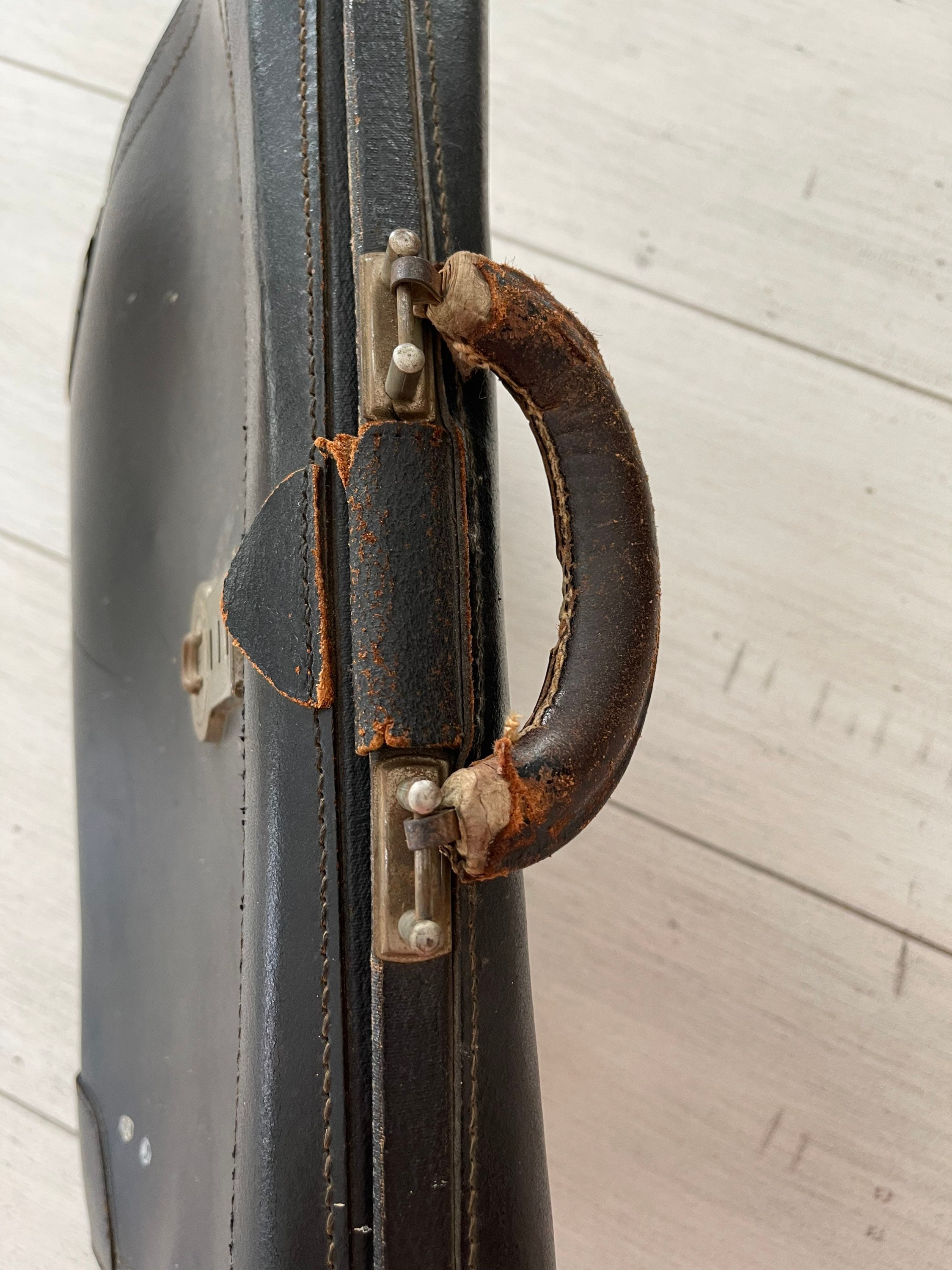 Vintage Leather Doctor's Medical Bag / Old Doctor Satchel - Etsy