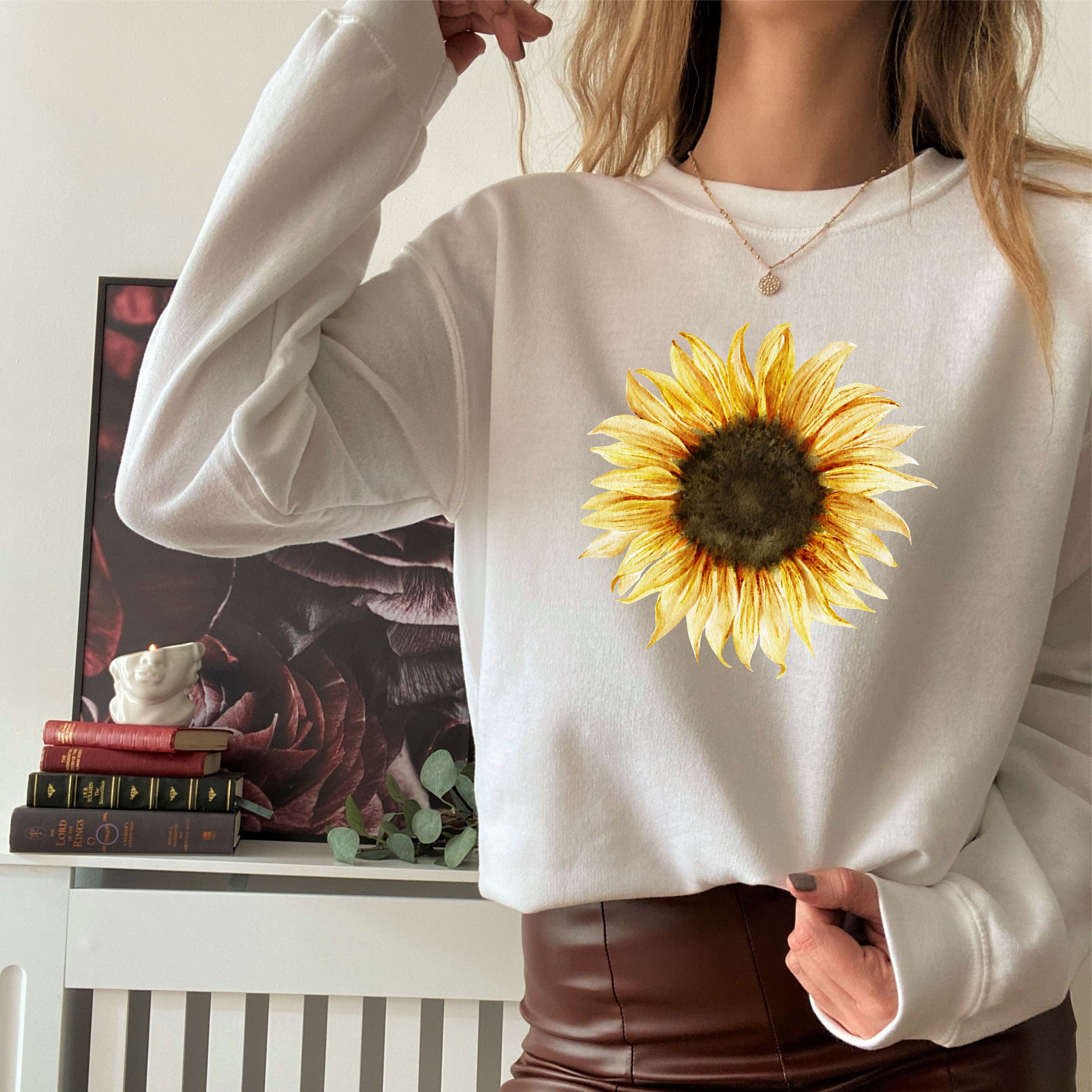 Flower Sweatshirt Minimalistic Flower Crewneck Sunflower - Etsy