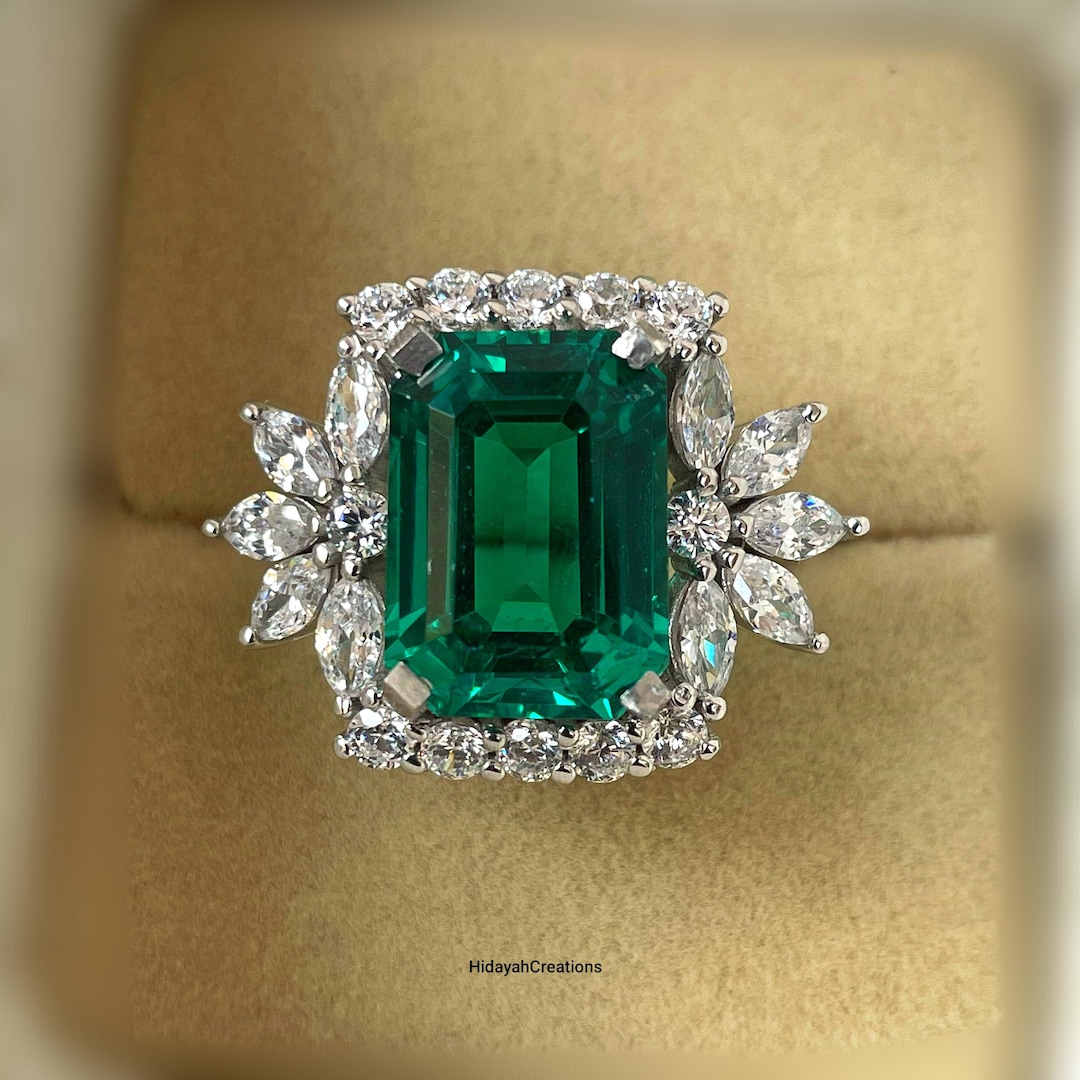 Luxury Emerald Antique Ring, Emerald Cut Emerald Good Bespoke ...