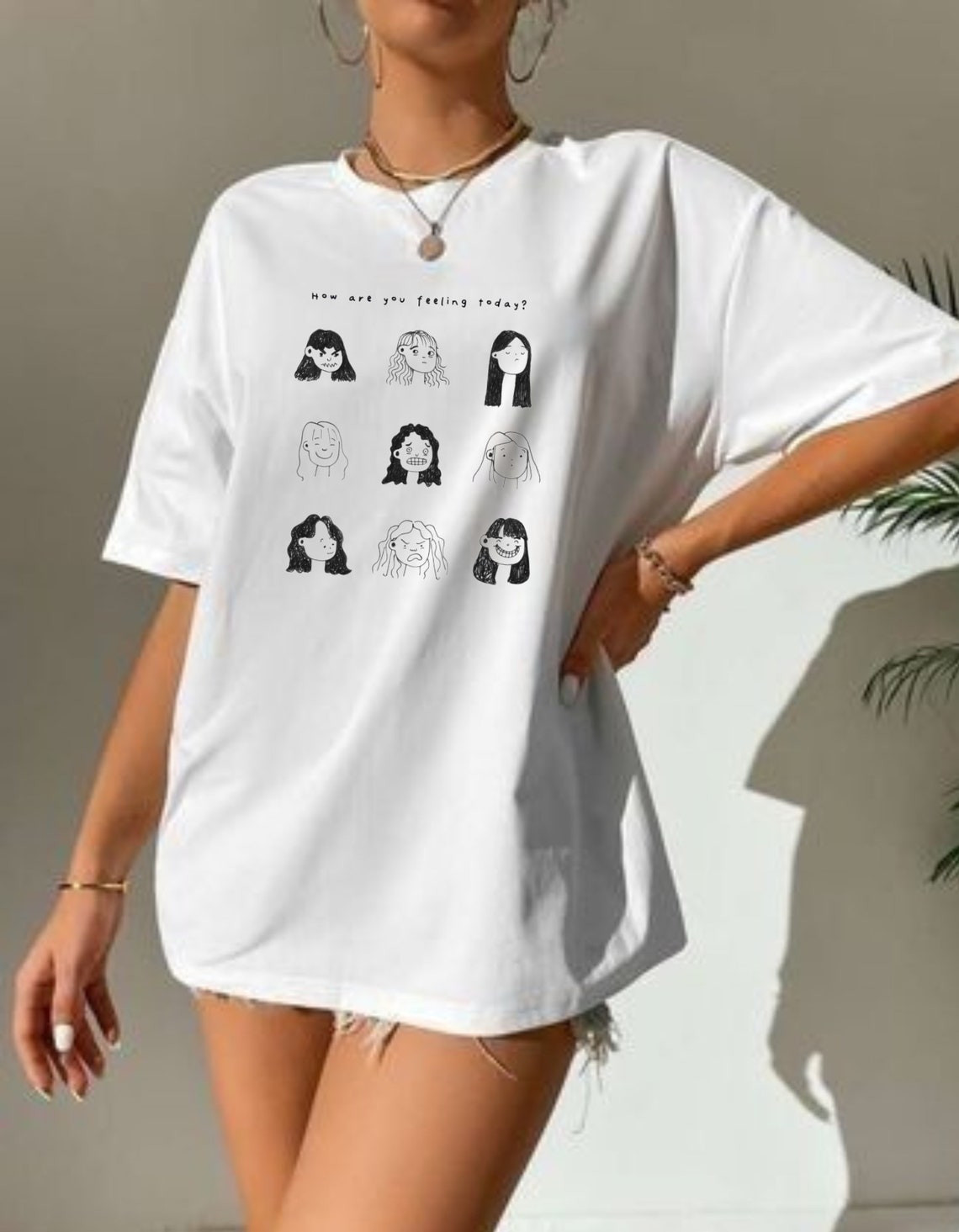 Chic Tee: Stylish Women's Vintage Graphic Shirt Trendy Retro Fashion ...