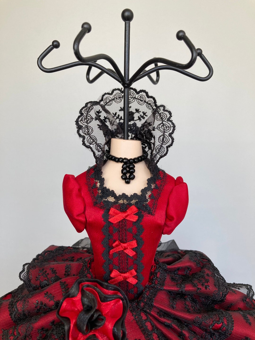 Mother's Day Gift for Her, Jewelry Mannequin With Medieval Red Ball ...