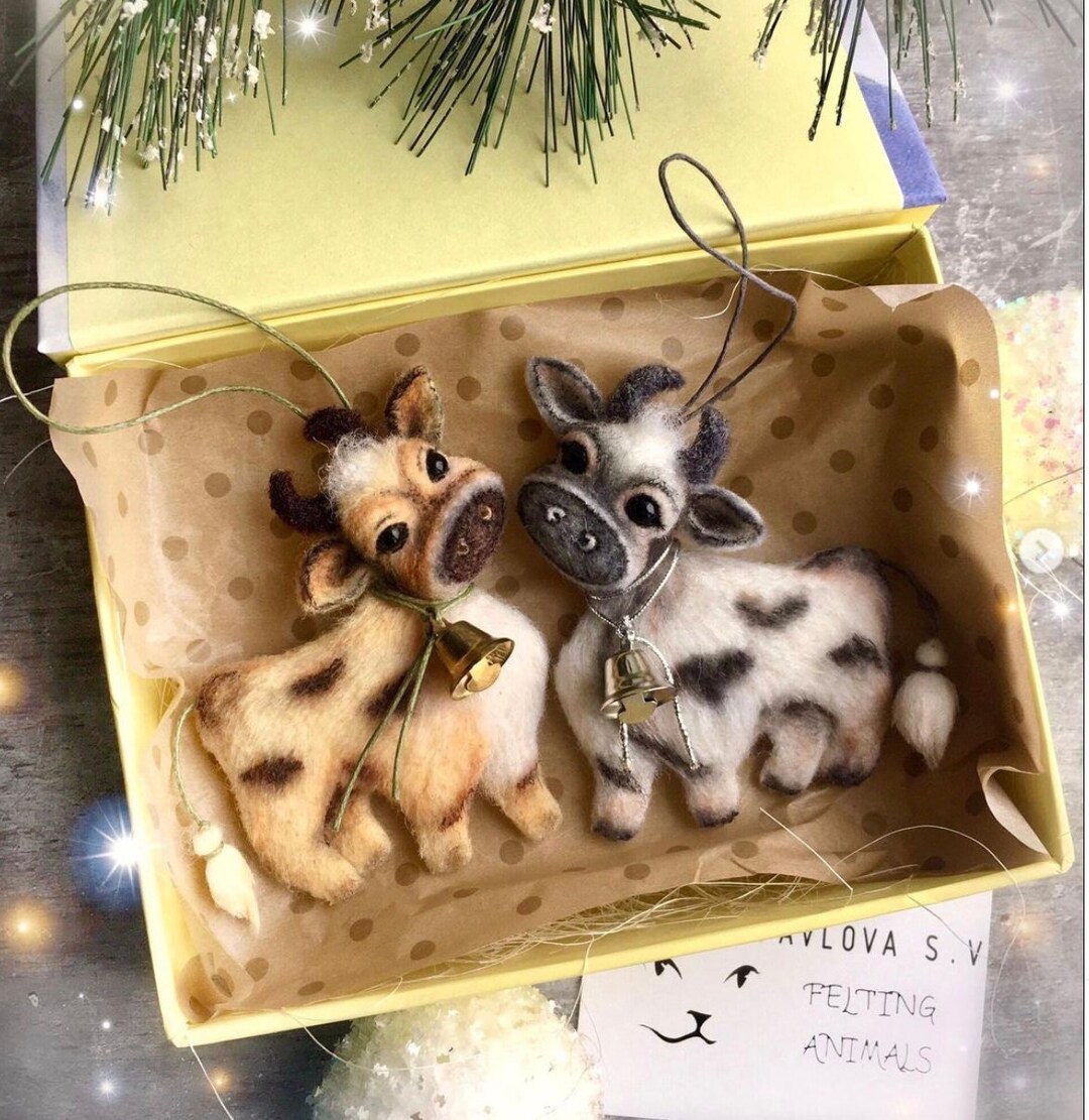 FELT COW ORNAMENT in a Cute Outfit Cow Ornament Felt Animal - Etsy
