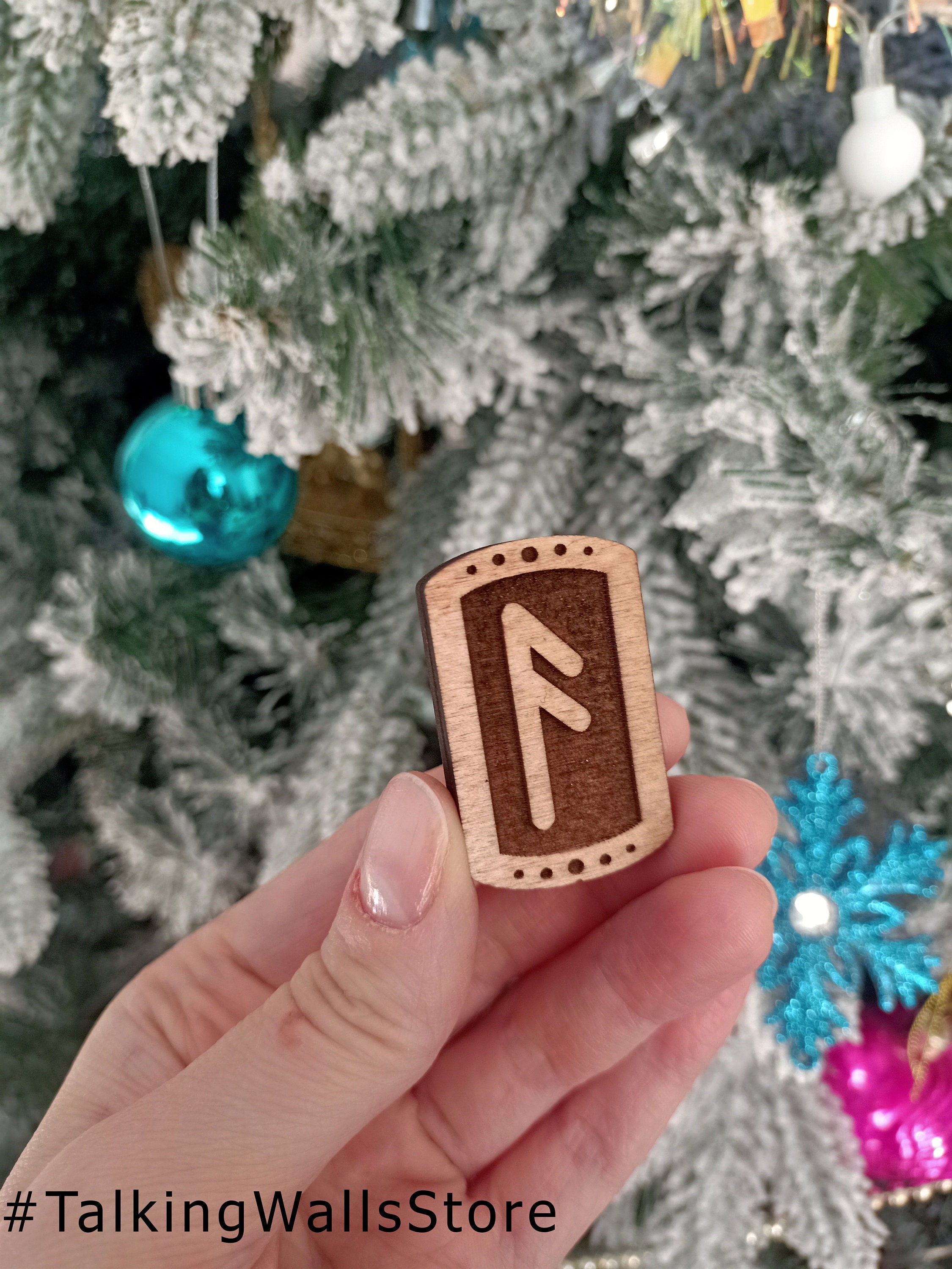 DIY Plywood Aged Futhark runas set con caja Archivo digital paganismo ...