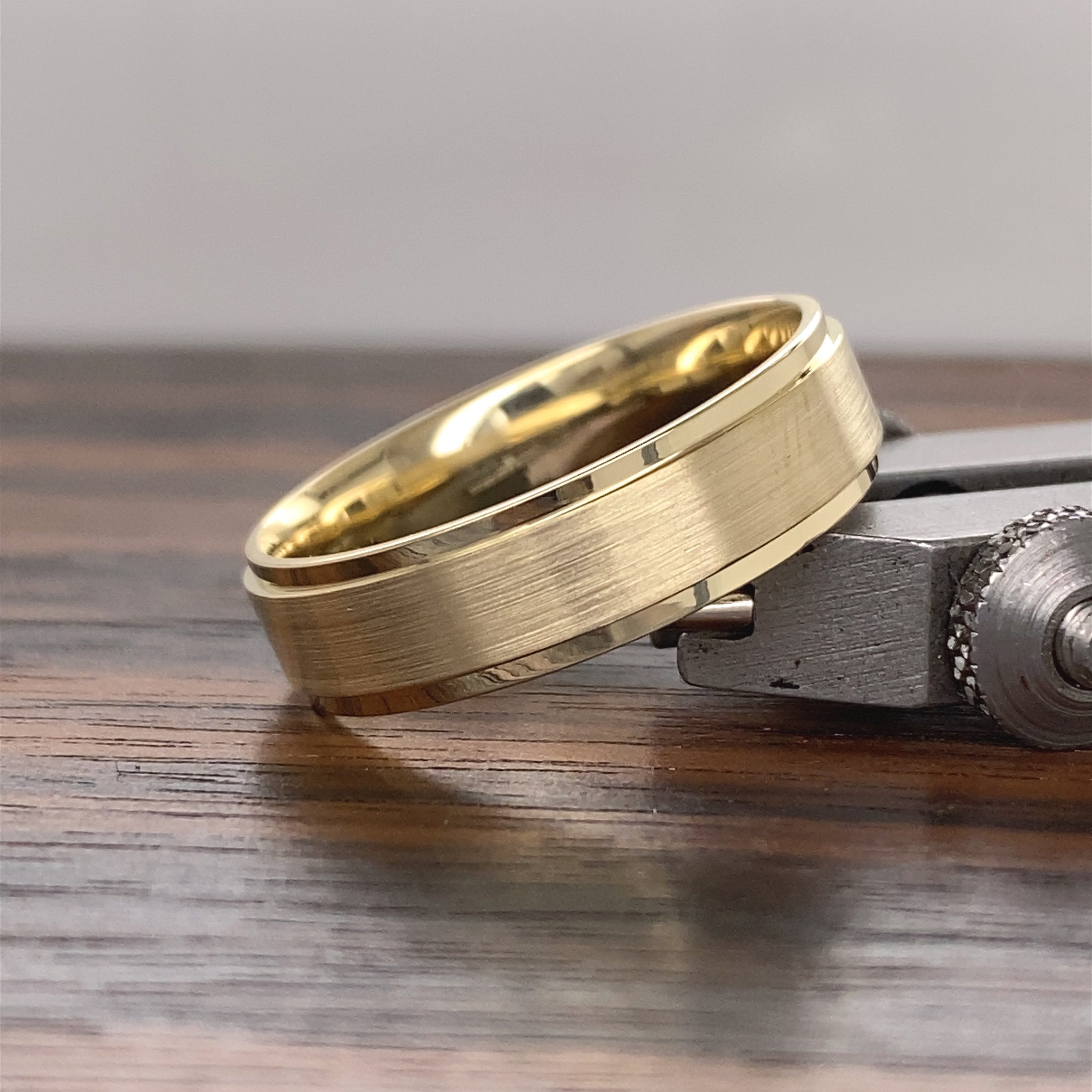 14K Gold Men's Wedding Band 6MM 14K Gold Wedding Ring - Etsy