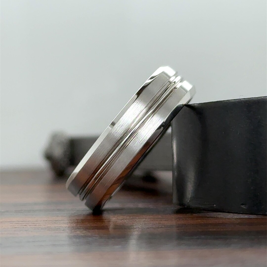 14K Gold Men's Beveled Edge Wedding Band 6MM | 14K Gold Ring | Comfort ...