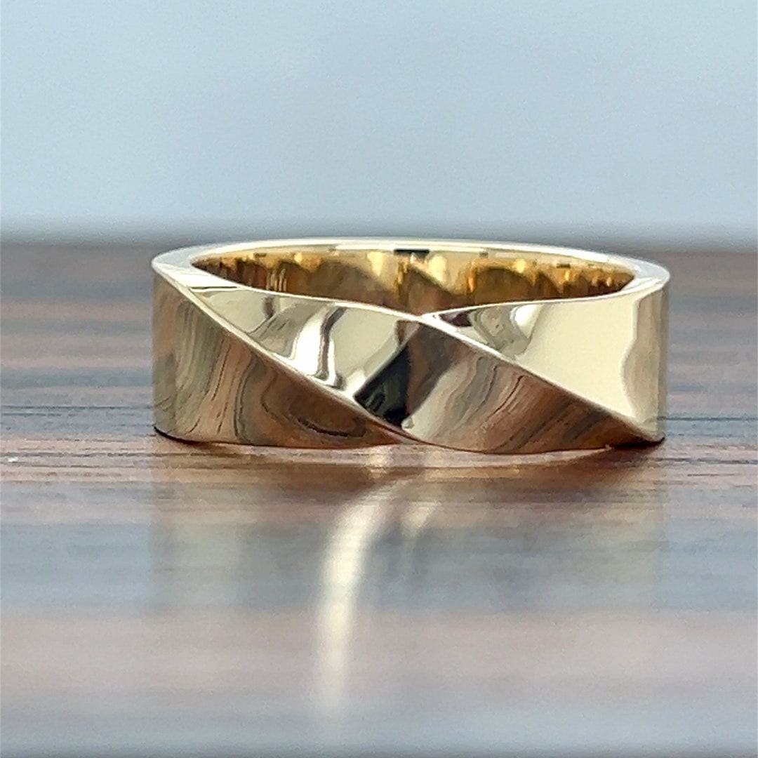 14K Gold Mobius Men's Wedding Band (7mm) | 14K Men's Twisted Band | 14k ...