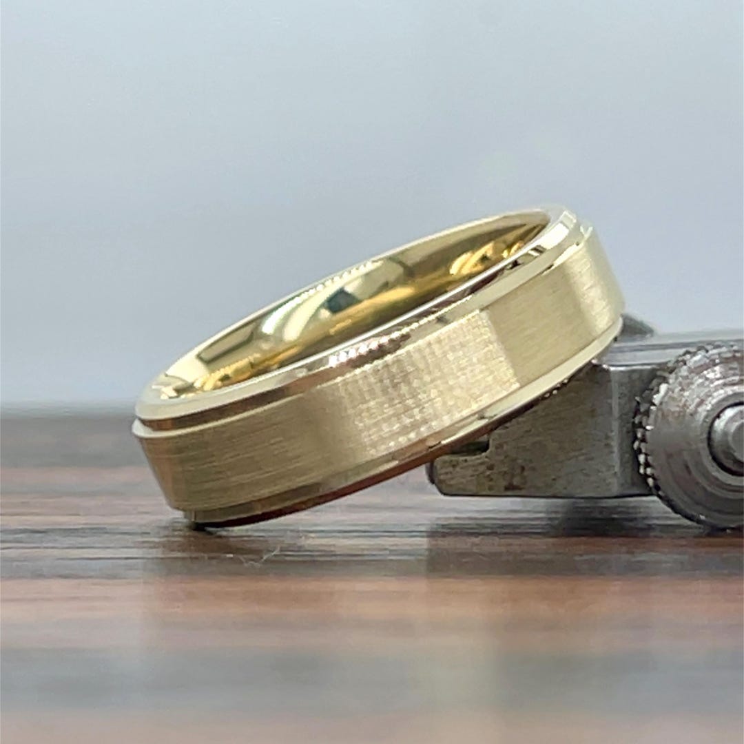 14K Gold Men's Beveled Edge Wedding Band 6MM | 14K Gold Ring | Comfort ...