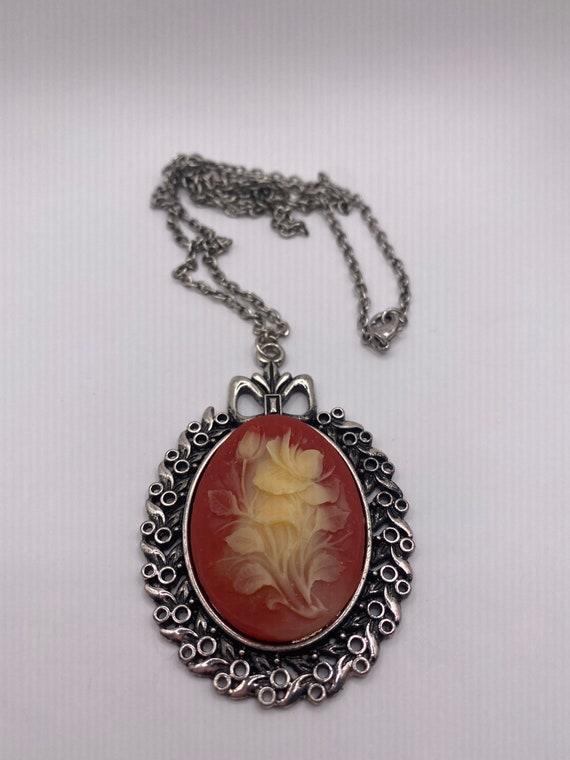 Red/Ivory Flower Cameo Necklace - Gem