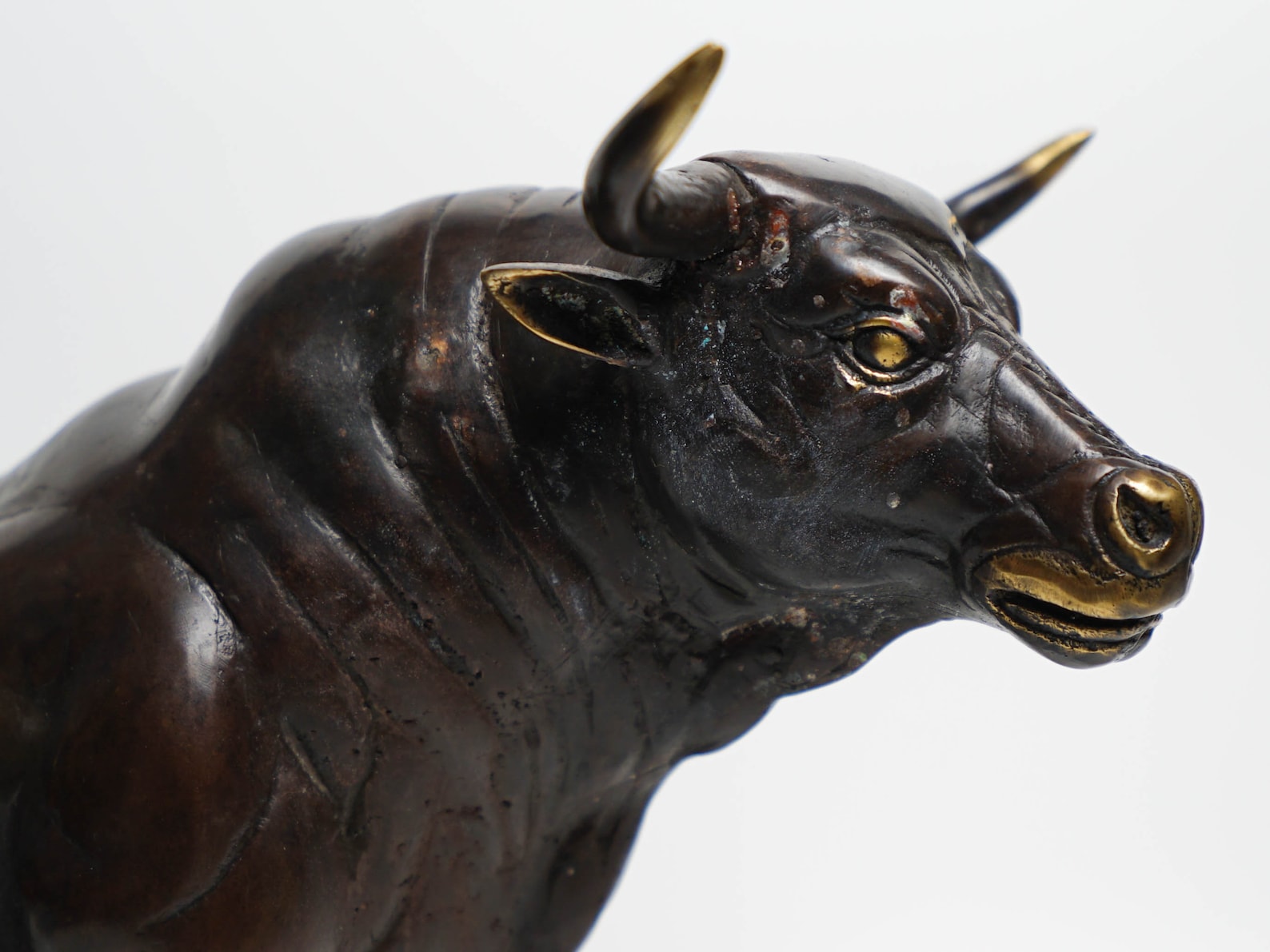 Bronze Bull Statue 9 Inch / 22 Cm Bull Figurine Room Decor - Etsy