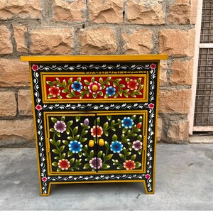 Wooden Indian Handpainted Rajasthani Polished Bedside Table With 2 Door ...