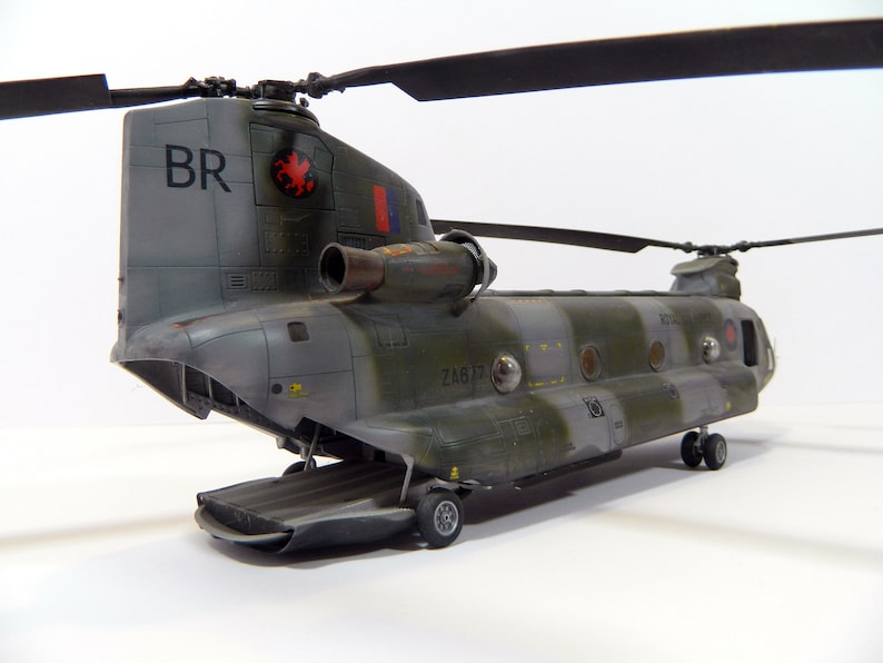 1/48 Scale Chinook - Scale Model Professionally Built to Order - Etsy