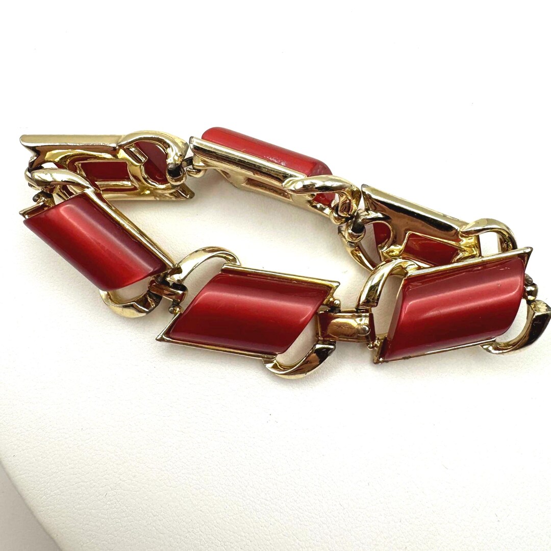 Coro Red Thermoset Bracelet – Mid-century Modern Vintage Jewelry – Gold ...