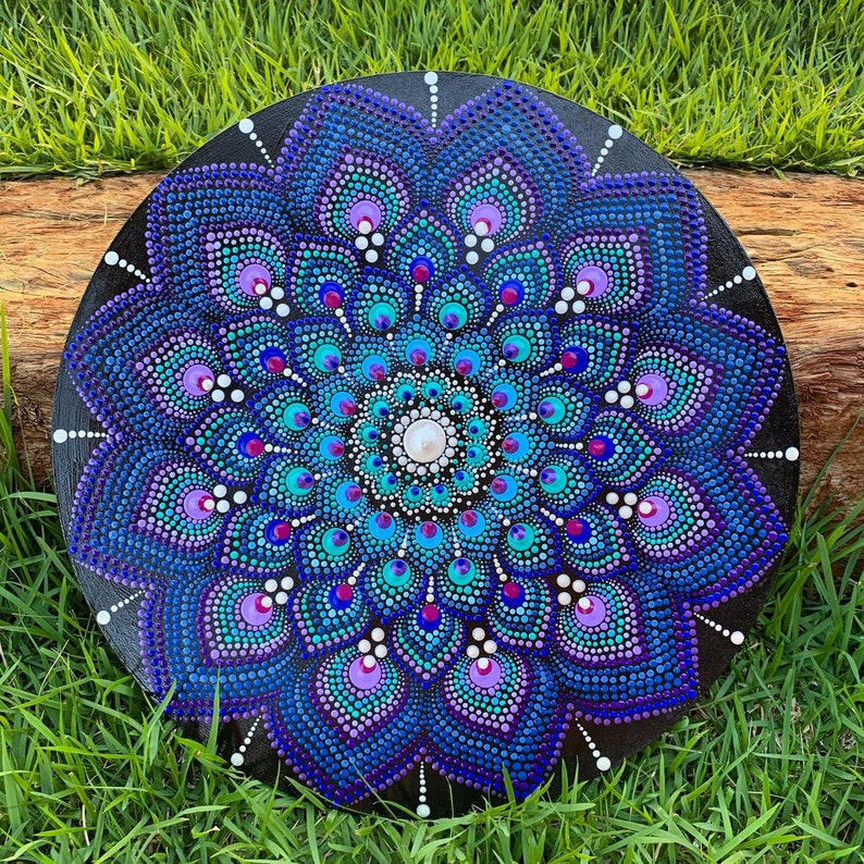 Mandalas Made With Pointillism Technique. Points of Love and Light! - Etsy