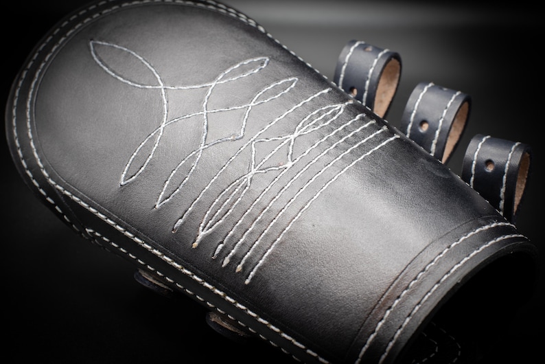 Vintage Toe Bug Design Welders Arm Pad - Sissy Pad With Cowboy Design ...