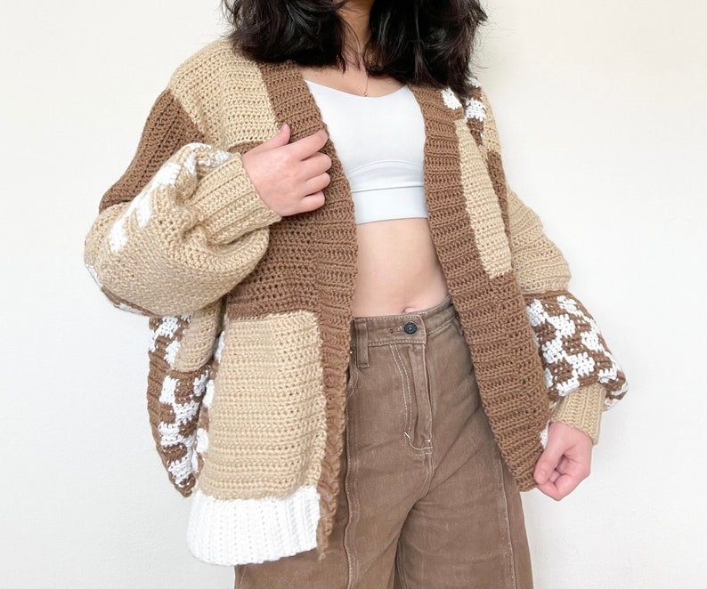 Gehäkelte Patchwork-Strickjacke, Häkeljacke, Cardigan Muster, Häkelanleitung, Tiktok ...