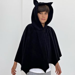 Kids' Halloween Bat Cape, Gothic Vampire Costume, Bat Wings Spooky Cape ...
