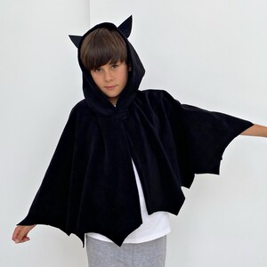 Kids' Halloween Bat Cape, Gothic Vampire Costume, Bat Wings Spooky Cape ...