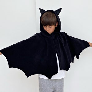 Kids' Halloween Bat Cape, Gothic Vampire Costume, Bat Wings Spooky Cape ...