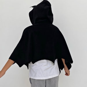Kids' Halloween Bat Cape, Gothic Vampire Costume, Bat Wings Spooky Cape ...