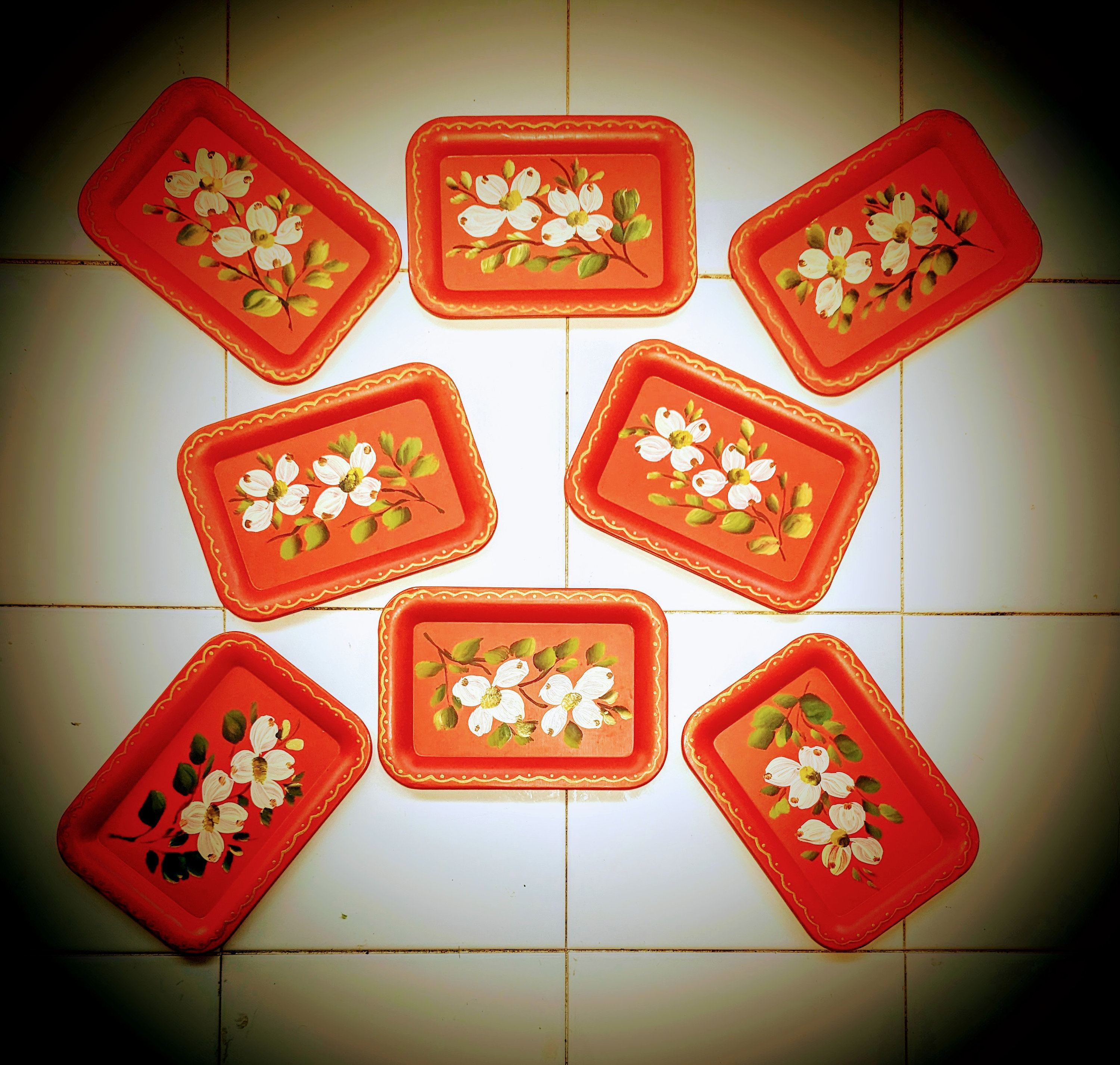 Red Tray Set 8pc. Kitchen and Dinnerware Decor - Etsy