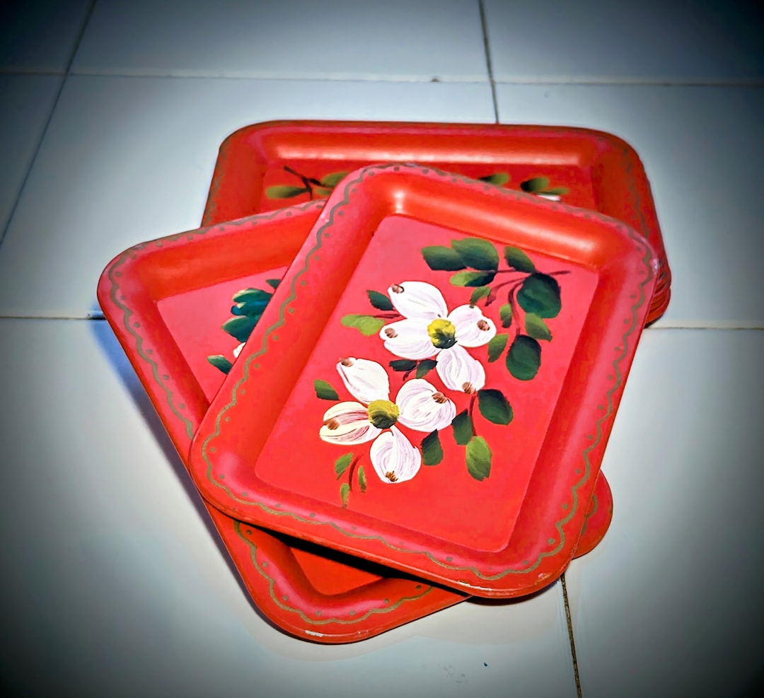 Red Tray Set 8pc. Kitchen and Dinnerware Decor - Etsy