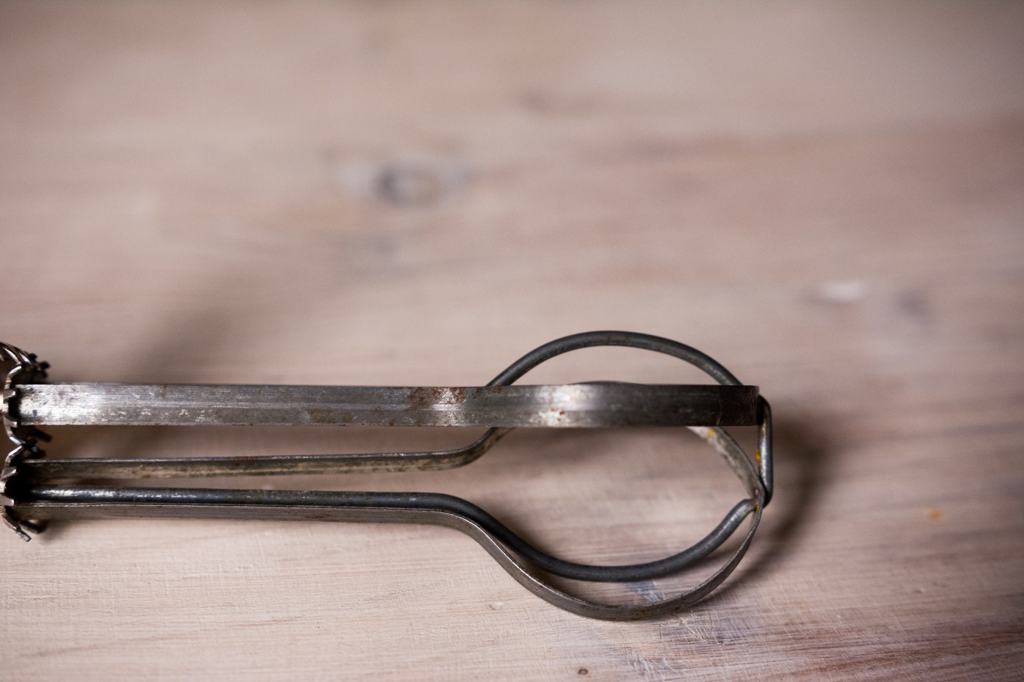Antique Hand Mixer Metal Egg Beater Farmhouse Decoration - Etsy