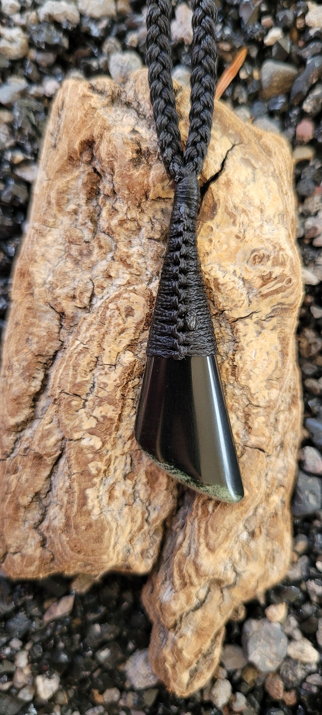 Wyoming Black Jade Necklace - Etsy