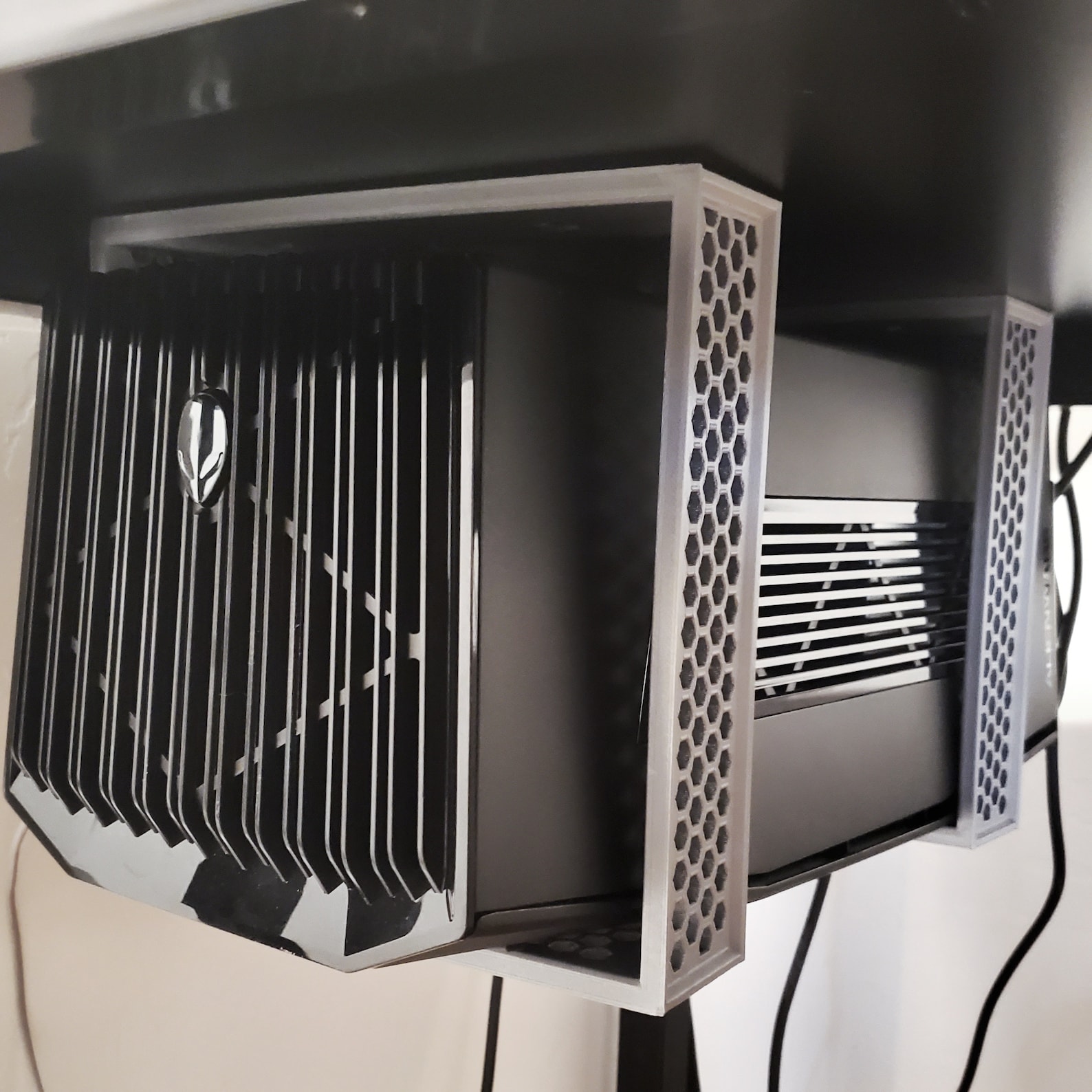 Alienware Egpu Under Desk Mount STL — 3D Printable External GPU Holder ...