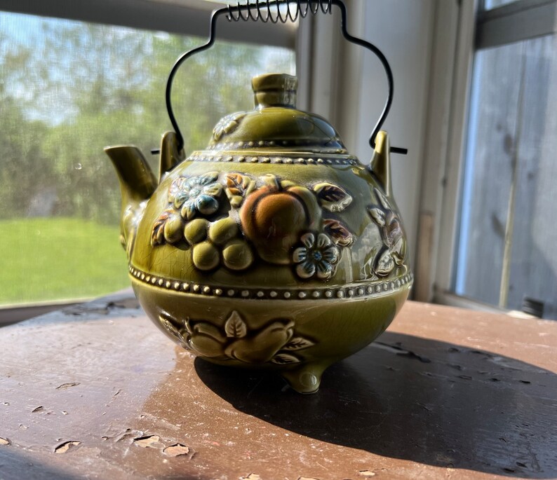 Vintage Footed Olive Green Embossed Fruit Metal Handle Teapot - Etsy