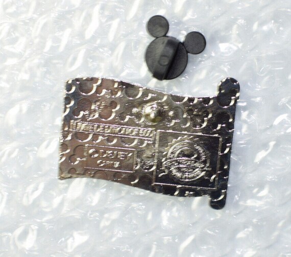 WDW - Tinker Bell - Peter Pan - Character Flags - Mys… - Gem