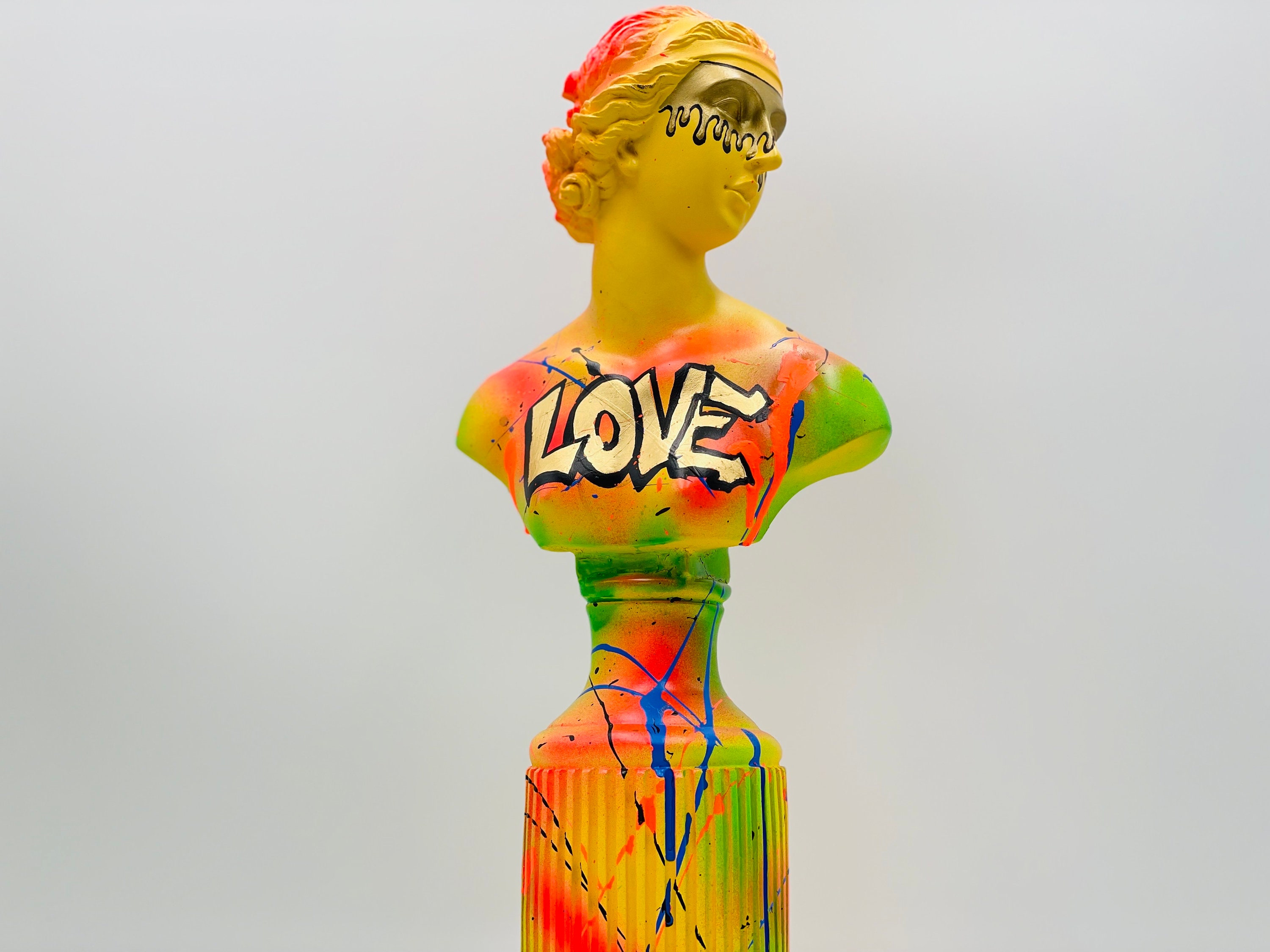 Pop Art Greek Goddess Statue, 17 Graffiti Art Large Woman Bust, LOVE ...