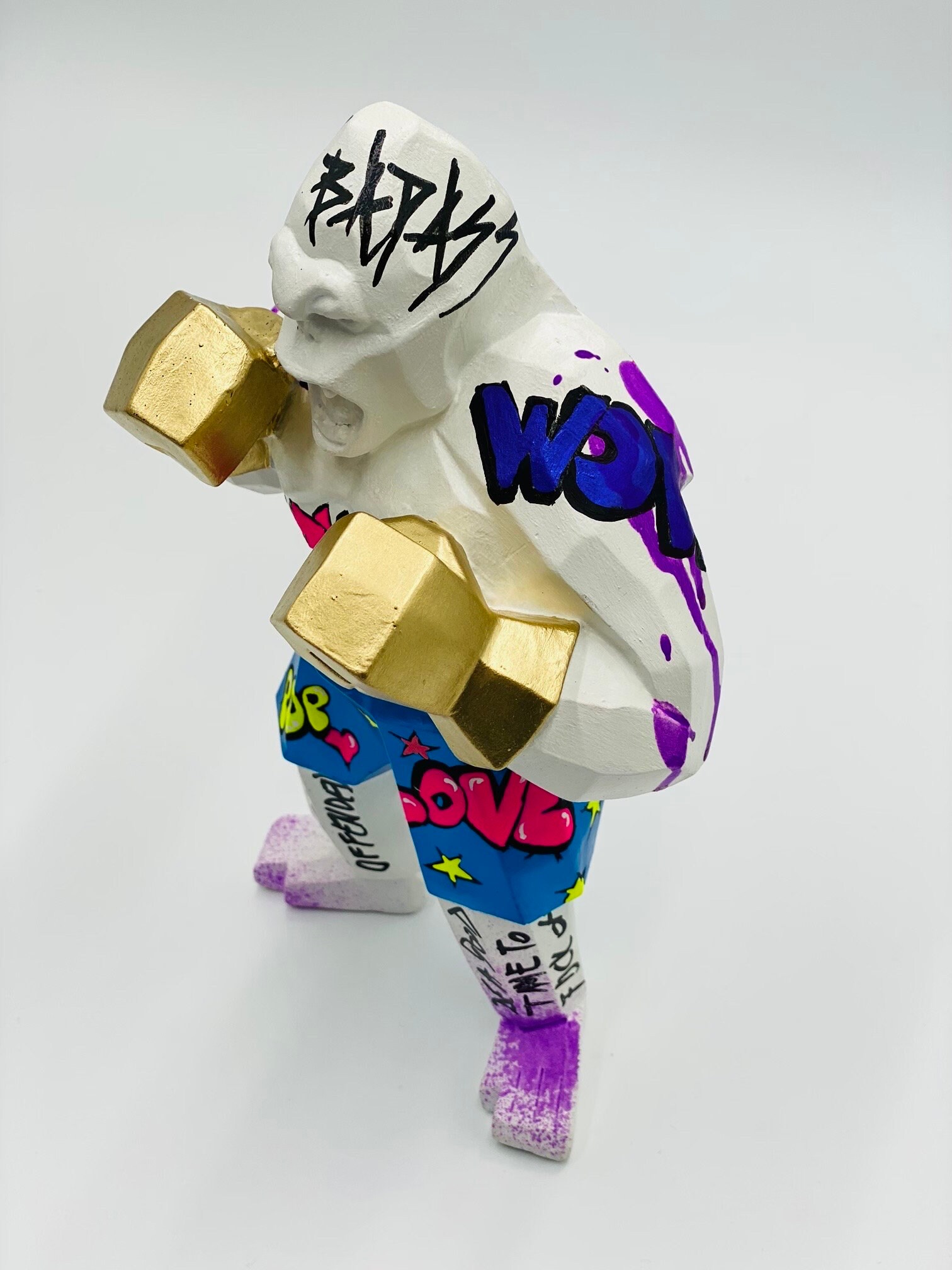 Pop Art Boxer King Kong Statue Graffiti Art Boxer Gorilla Bust Fighter ...